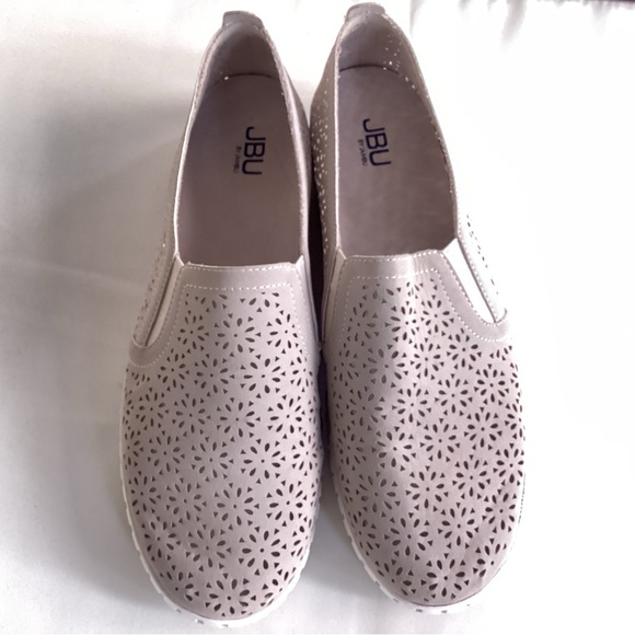 JBU | Shoes | Jbu By Jambu Perforated Flora Slip One Size Grey | Poshmark